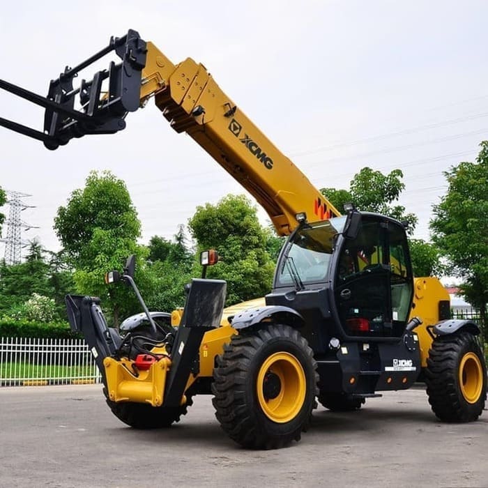 Телескопический погрузчик XCMG XC6-3507K купить от официального ...